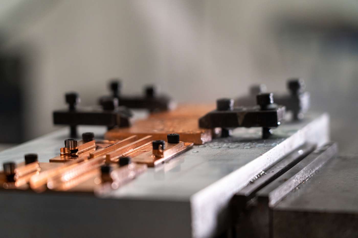 In-House Tooling Design Services - Apogee Manufacturing